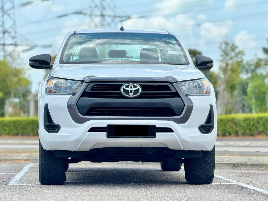 Harga Toyota Hilux di Malaysia, DP & Kalkulator Pinjaman Bulanan