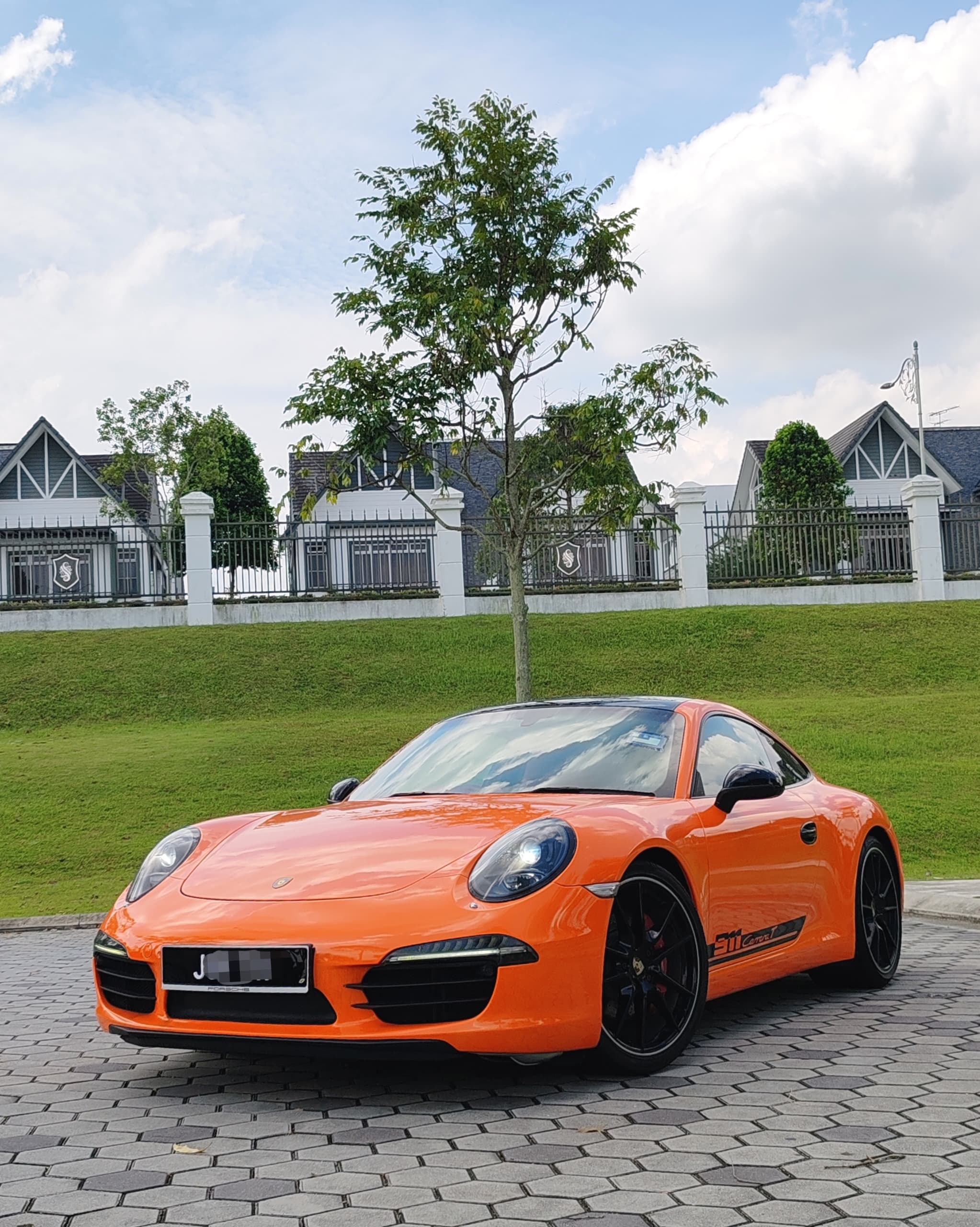 Porsche 911 User Reviews - More powerful than any other sports car