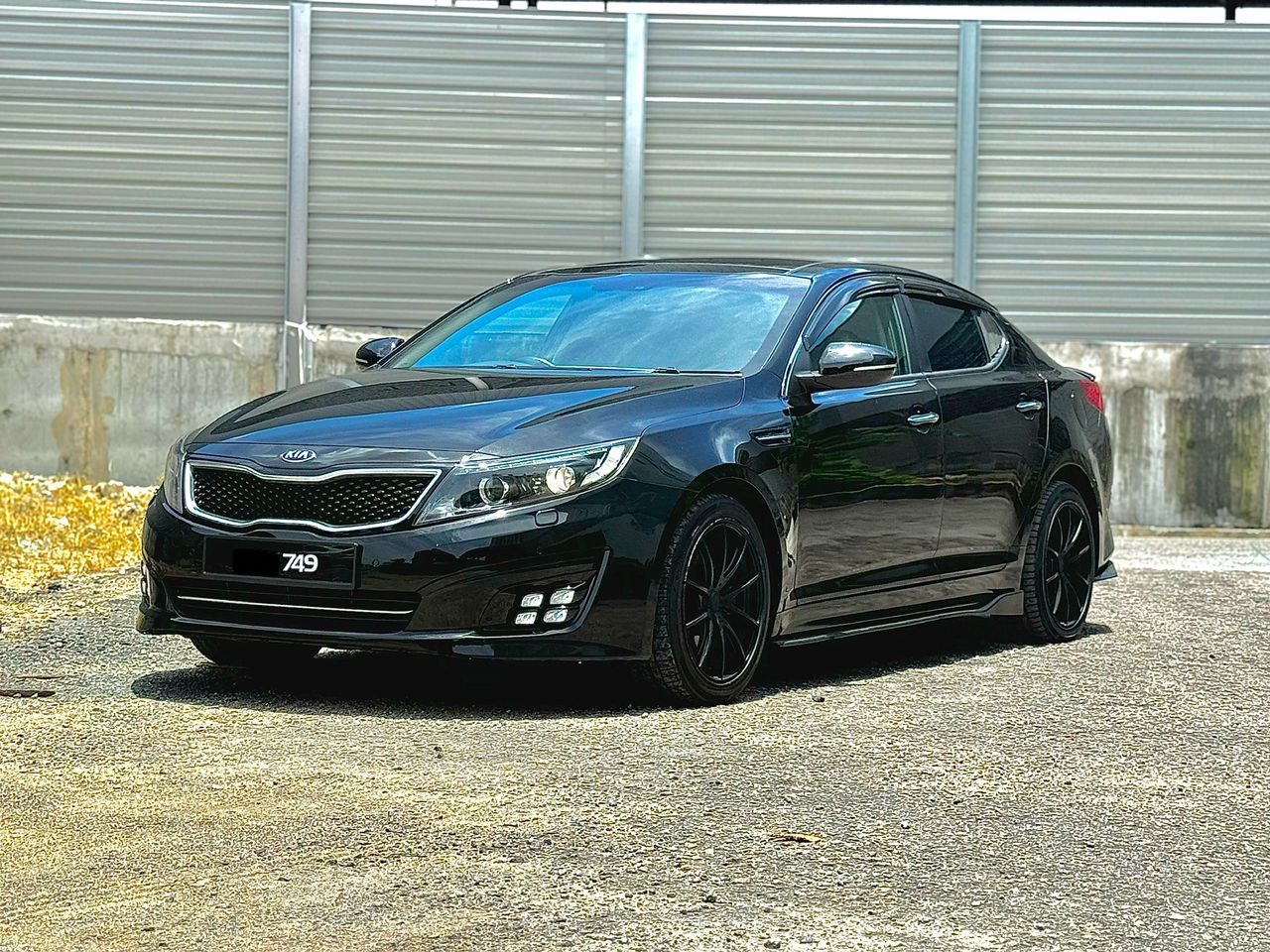 Kia Sportage vs Nissan Kicks Comparison | Zigwheels